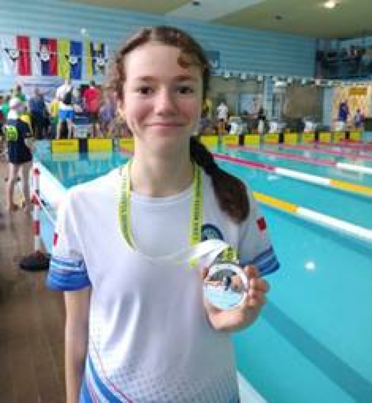 Wielki sukces Marysi Menet z klasy 5 b - Szkoła Podstawowa nr 3 im ...